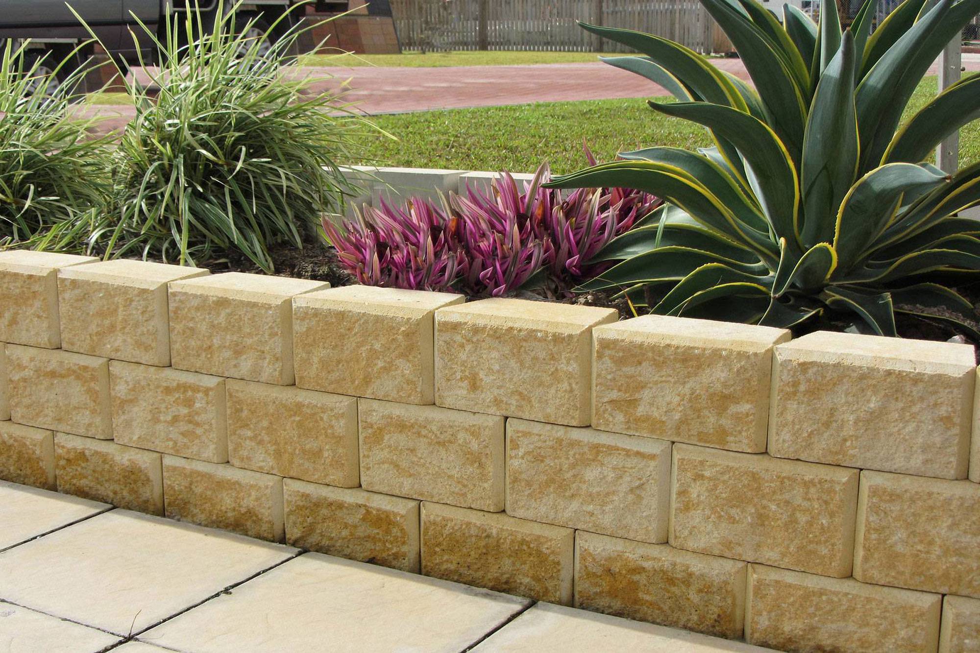 Retaining Walls - Richers Bricks and Pavers